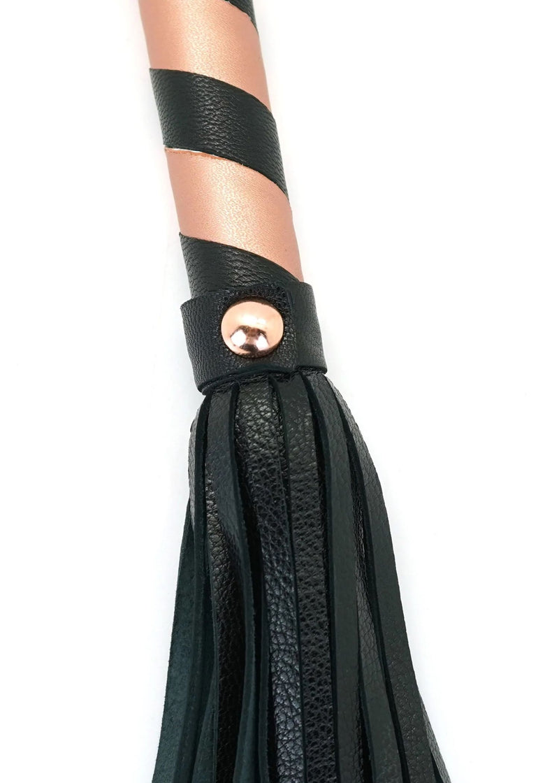 Liebe Seele Rose Gold Memory Leather Flogger | Avec Amour Lingerie